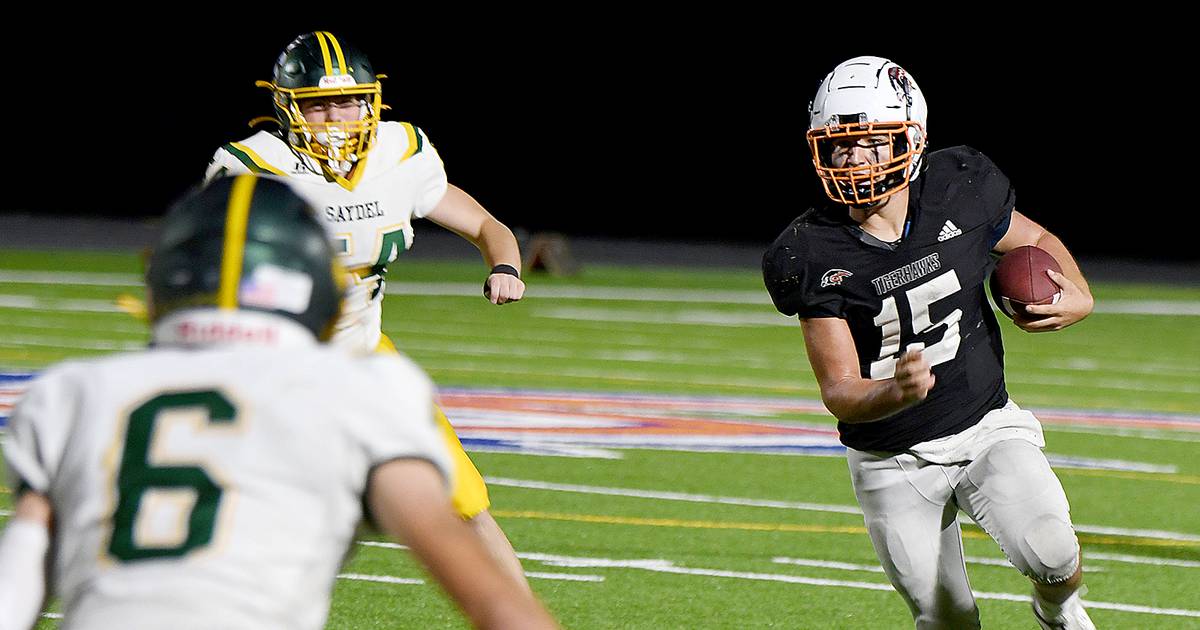 C-M football can’t slow down EBF in Homecoming defeat – Newton Daily News