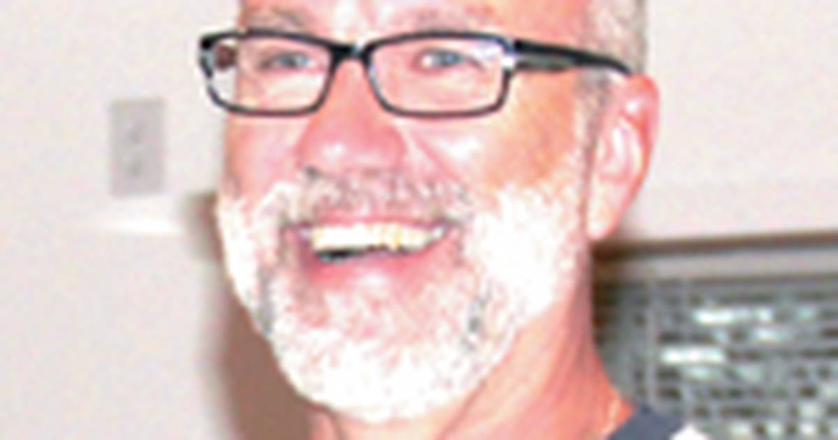 Pastor Merle Smith has seen his share of services at Skiff – Newton ...