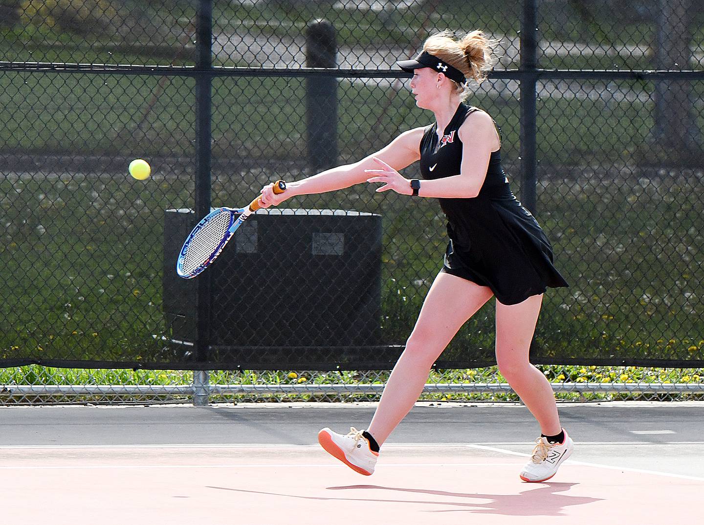 Garrett leads Newton girls at individual regionals – Newton Daily News