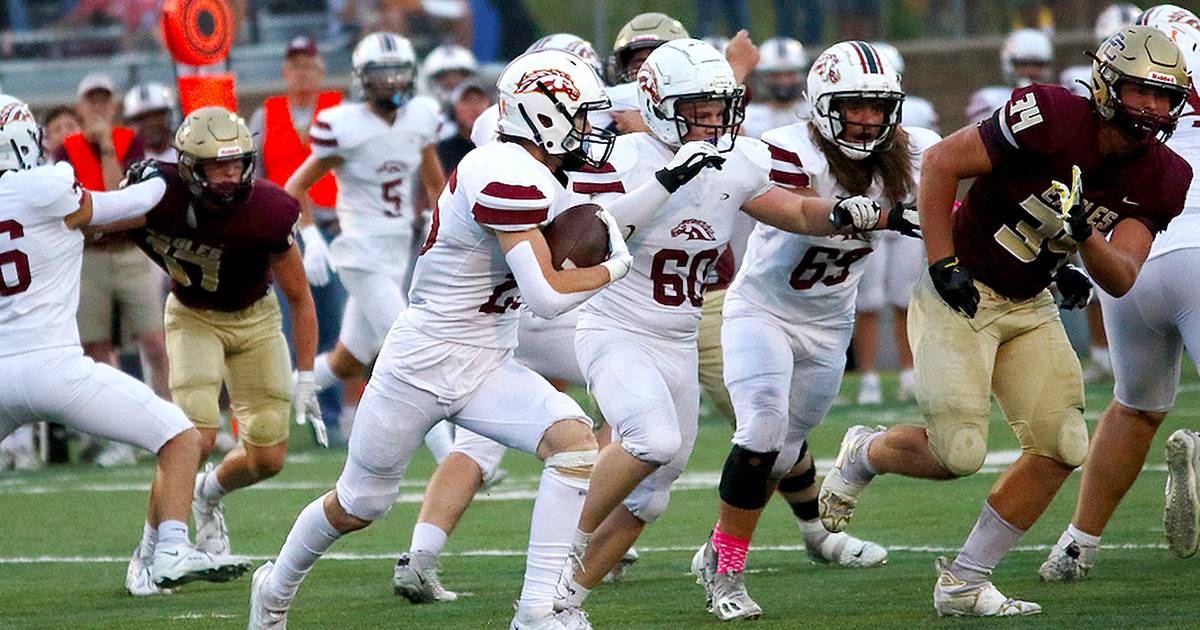 State-ranked Pella Christian hands PCM football second straight loss ...