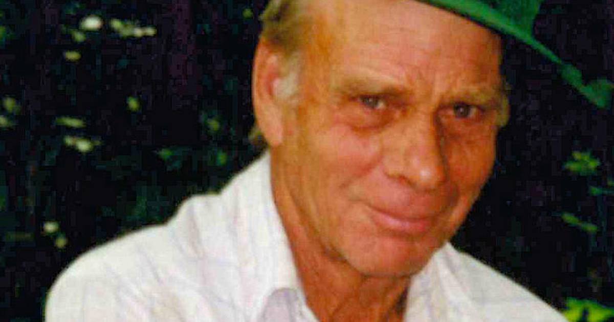 Dwight L. Van Roekel – Newton Daily News