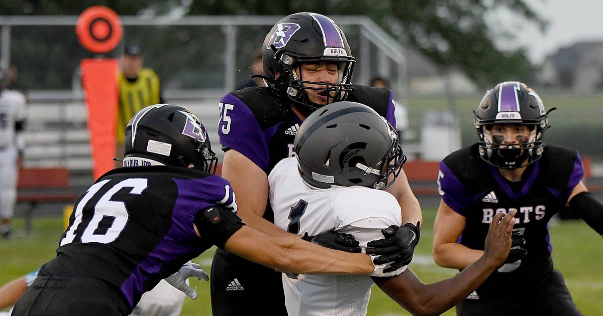Baxter football stays unbeaten, routs Knights in home opener – Newton ...