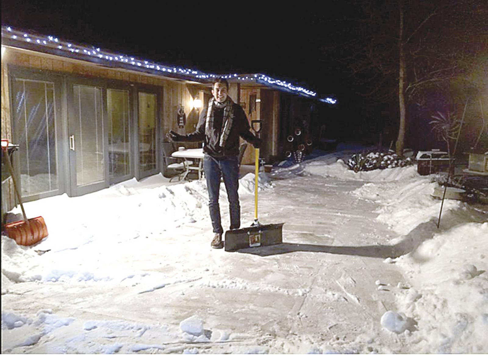 Fans with Benefits: Iowa Speedway President shovels fan's walkway ...