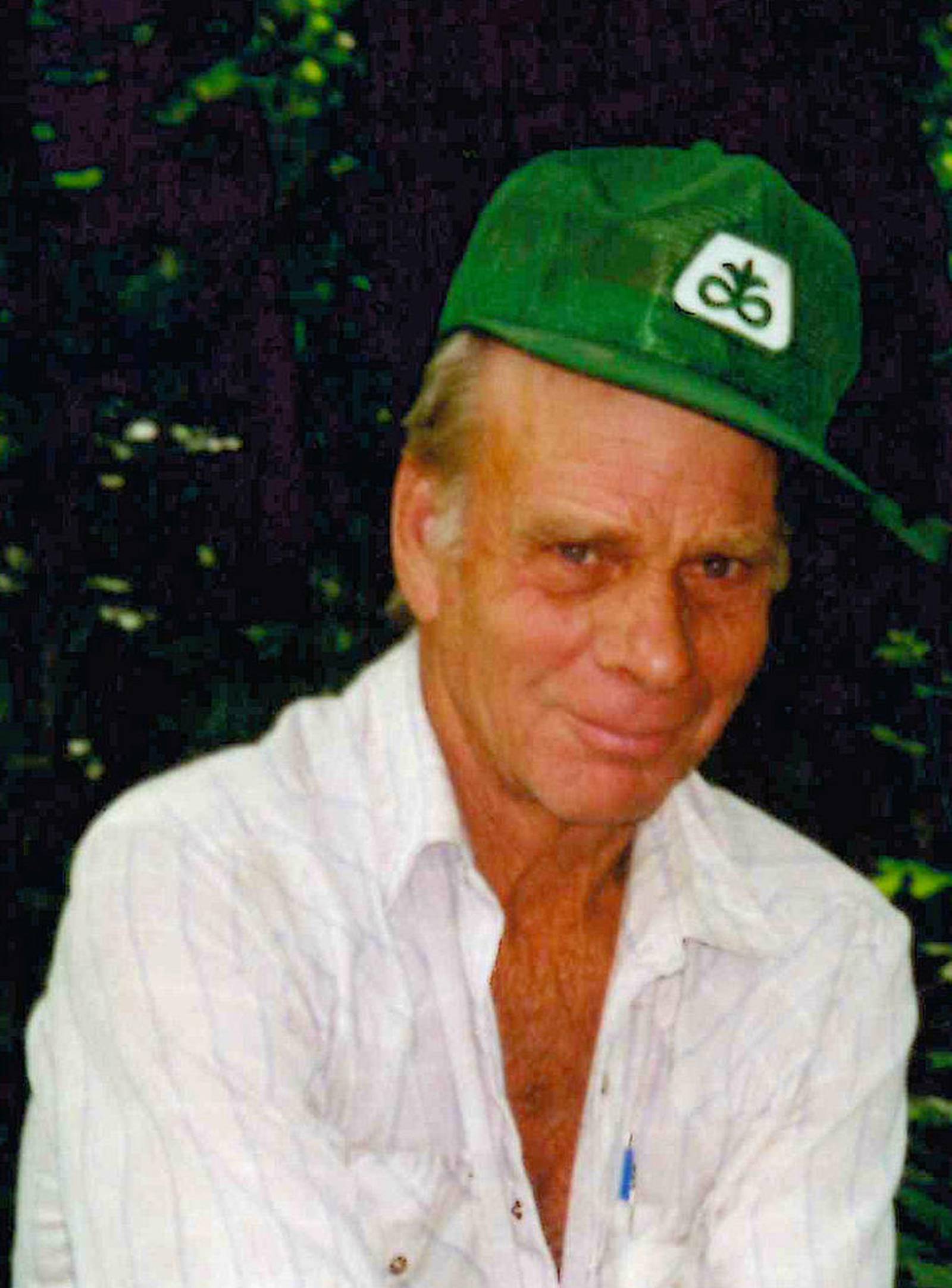 Dwight L. Van Roekel – Newton Daily News