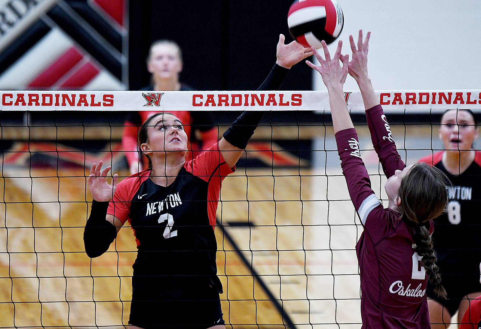 Newton volleyball comes up short against Oskaloosa – Newton Daily News