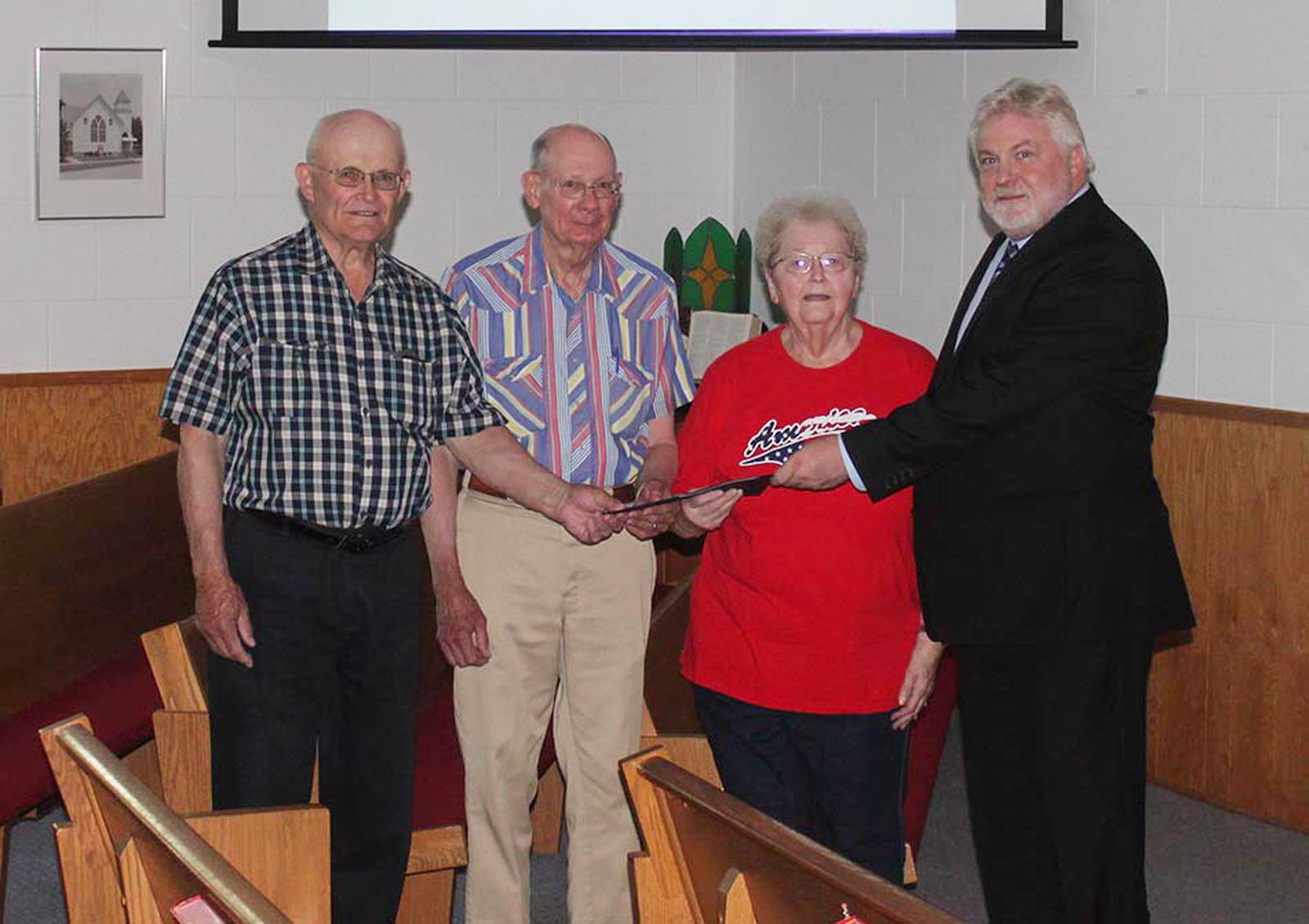 Skinner gives to church – Newton Daily News