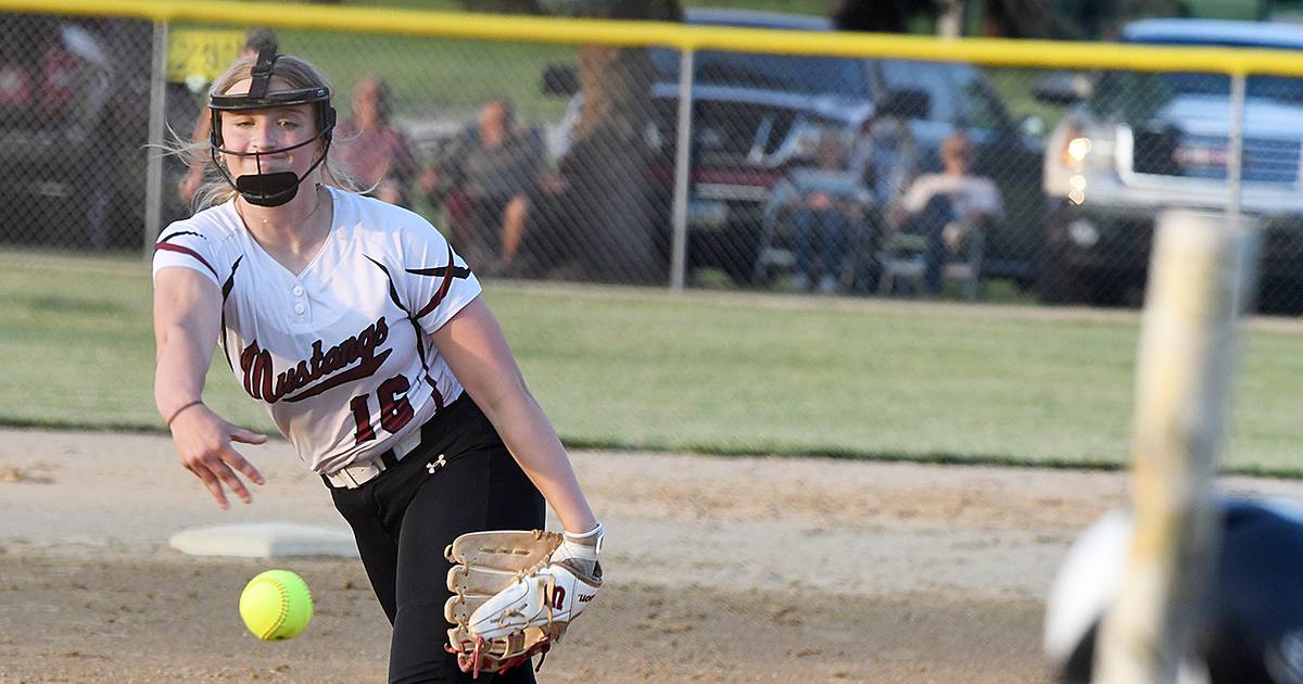 PCM softball loses back-and-forth battle with Roland-Story – Newton Daily News