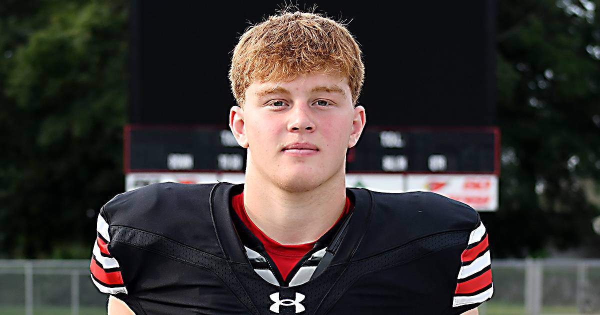 Fast start, dominant finish powers Newton football to win over Bluejays ...