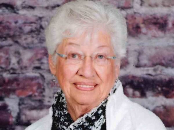 Lucy Schwarz – Newton Daily News