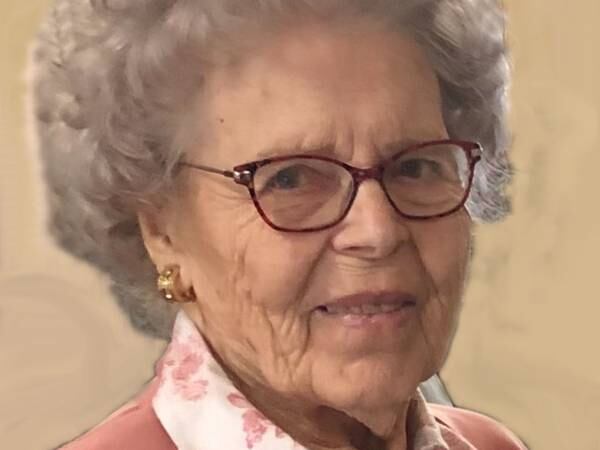 Lucy Schwarz – Newton Daily News