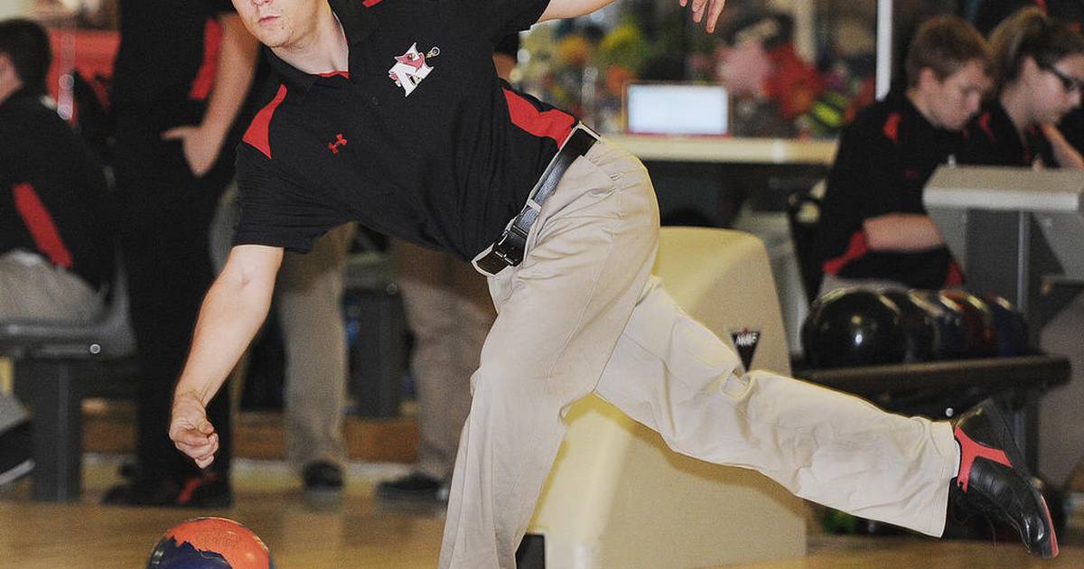 Cardinal bowling teams defeat Clarke – Newton Daily News
